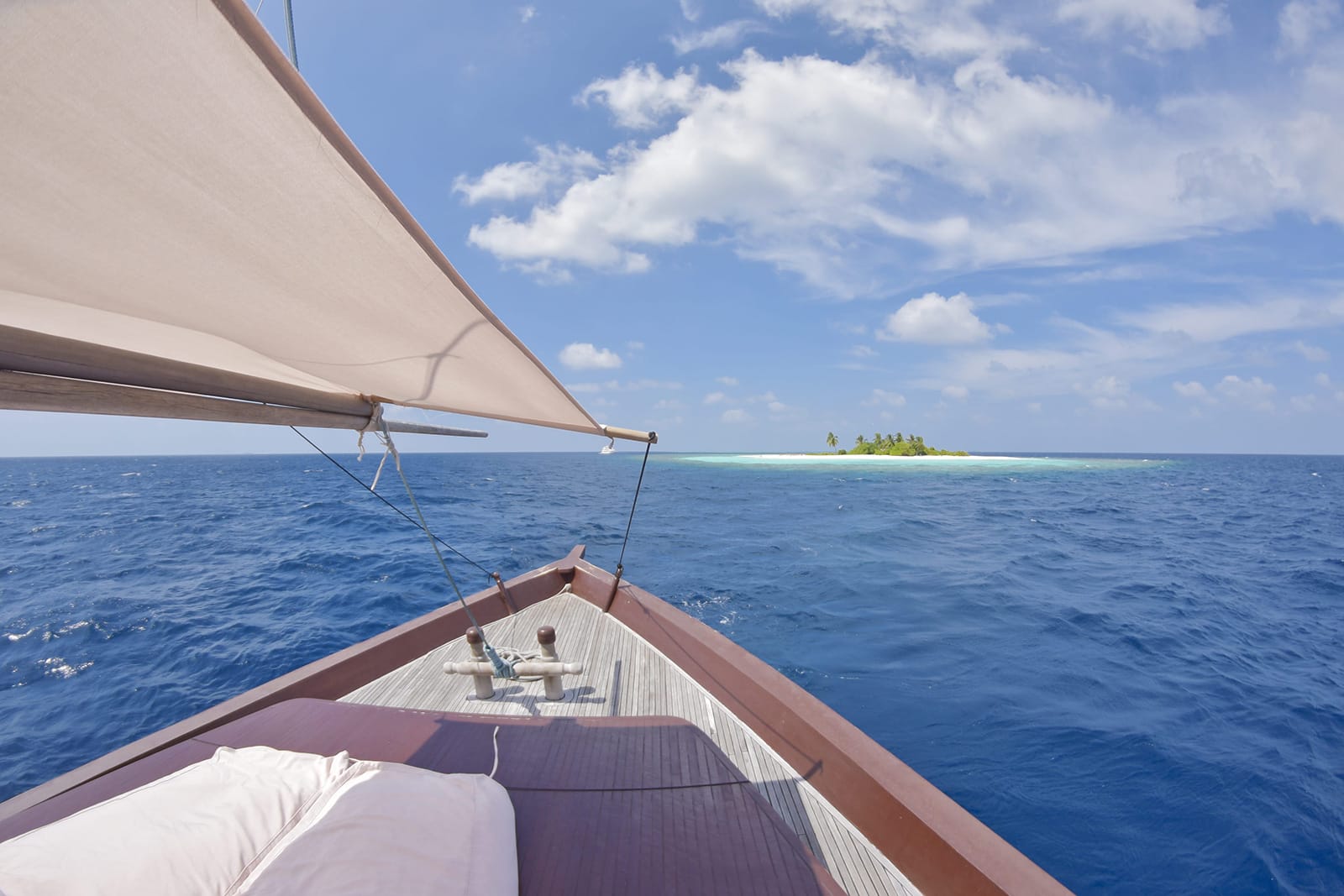 Safari Boat - Safari Island – RESORT-SAFARI-SPA